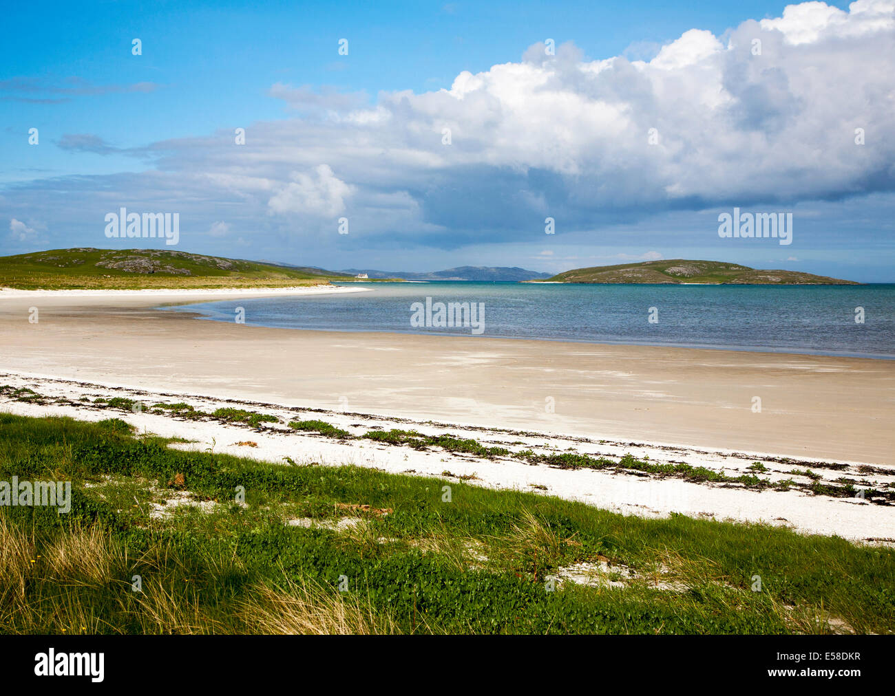 White sand at Traigh Mhor beach, the Cockle Strand, Barra, Outer ...