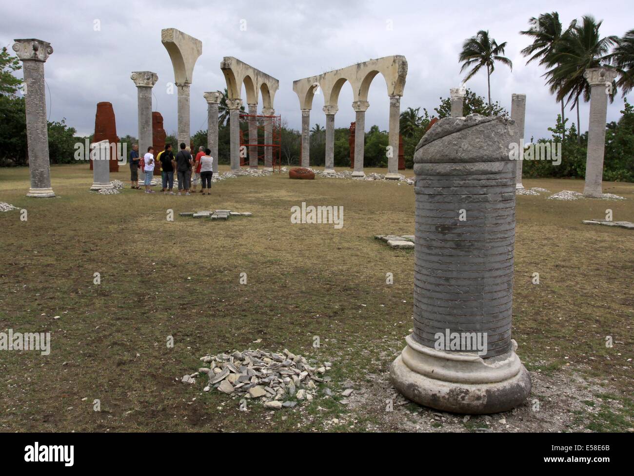Christopher columbus monument 2014 in hi-res stock photography and ...
