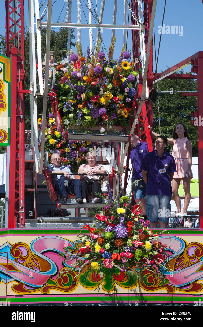 Tatton Park, Manchester, UK. 23rd July, 2014. Decorated Ferris Wheel at ...