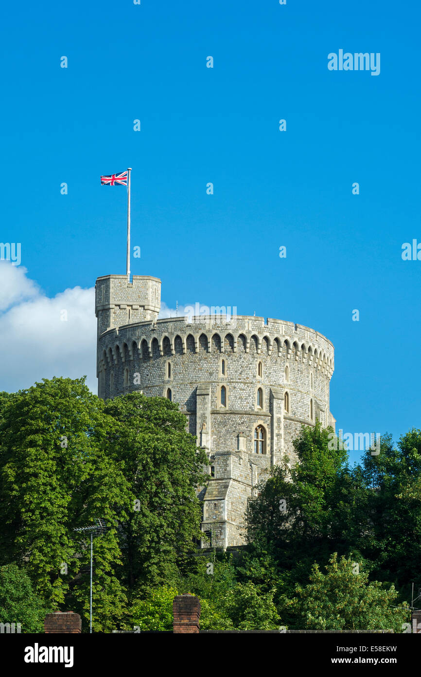 Windsor castle flag hi-res stock photography and images - Alamy
