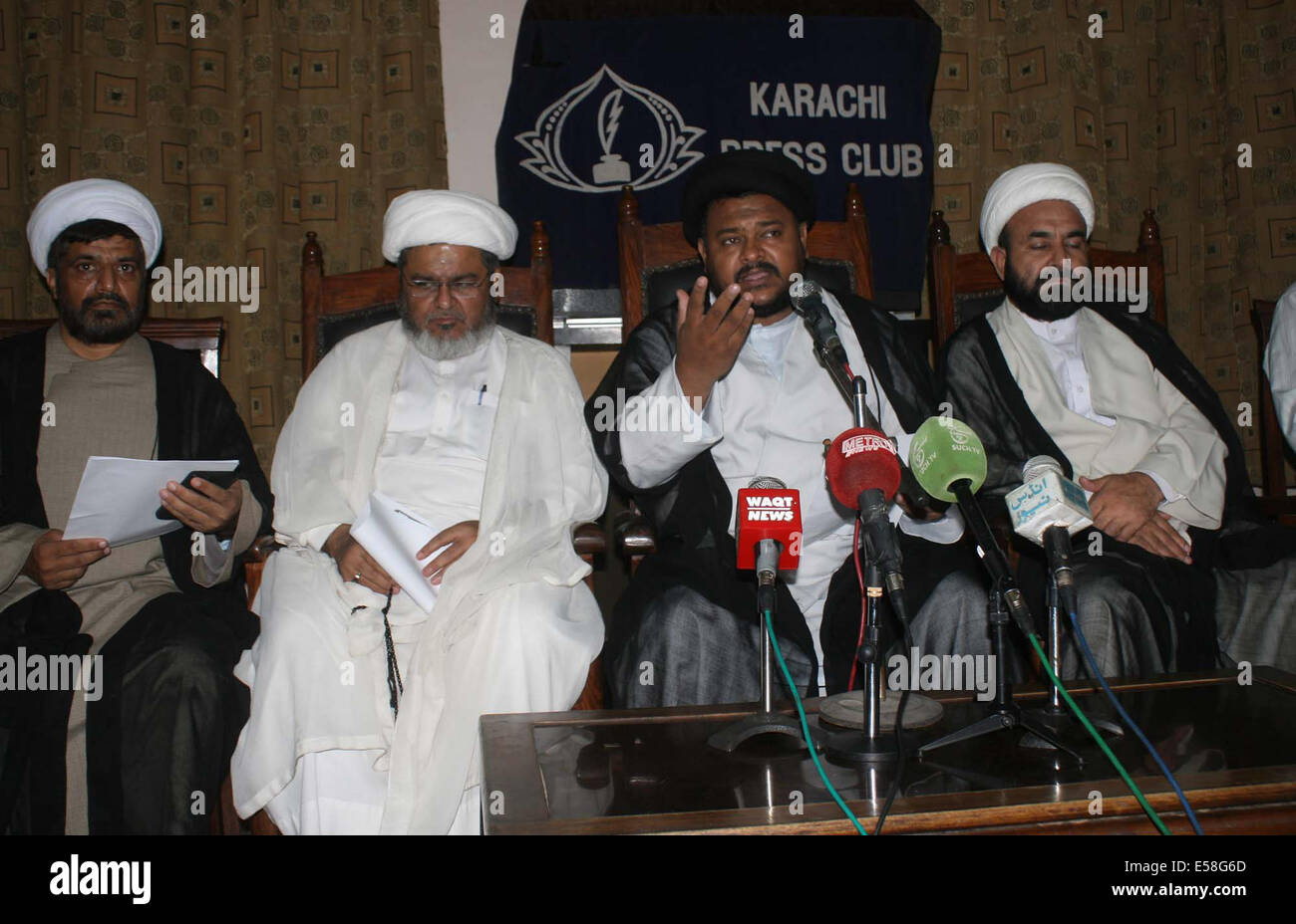 Karachi, Pakistan, 23rd July, 2014. Leaders of Shia Ulema Council ...