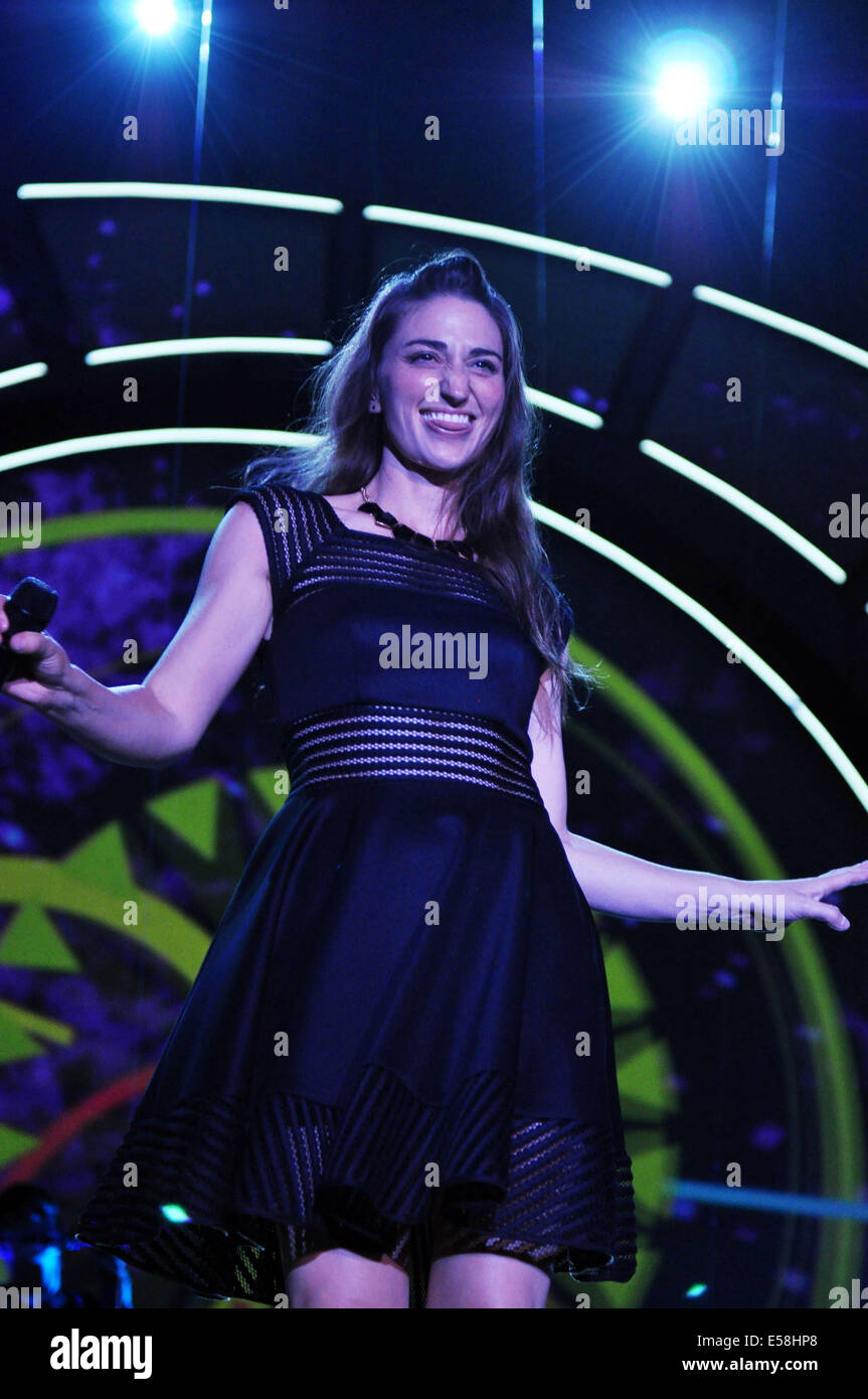 Raleigh, NC, USA. 22nd July, 2014. Singer SARA BAREILLIS brings her ...