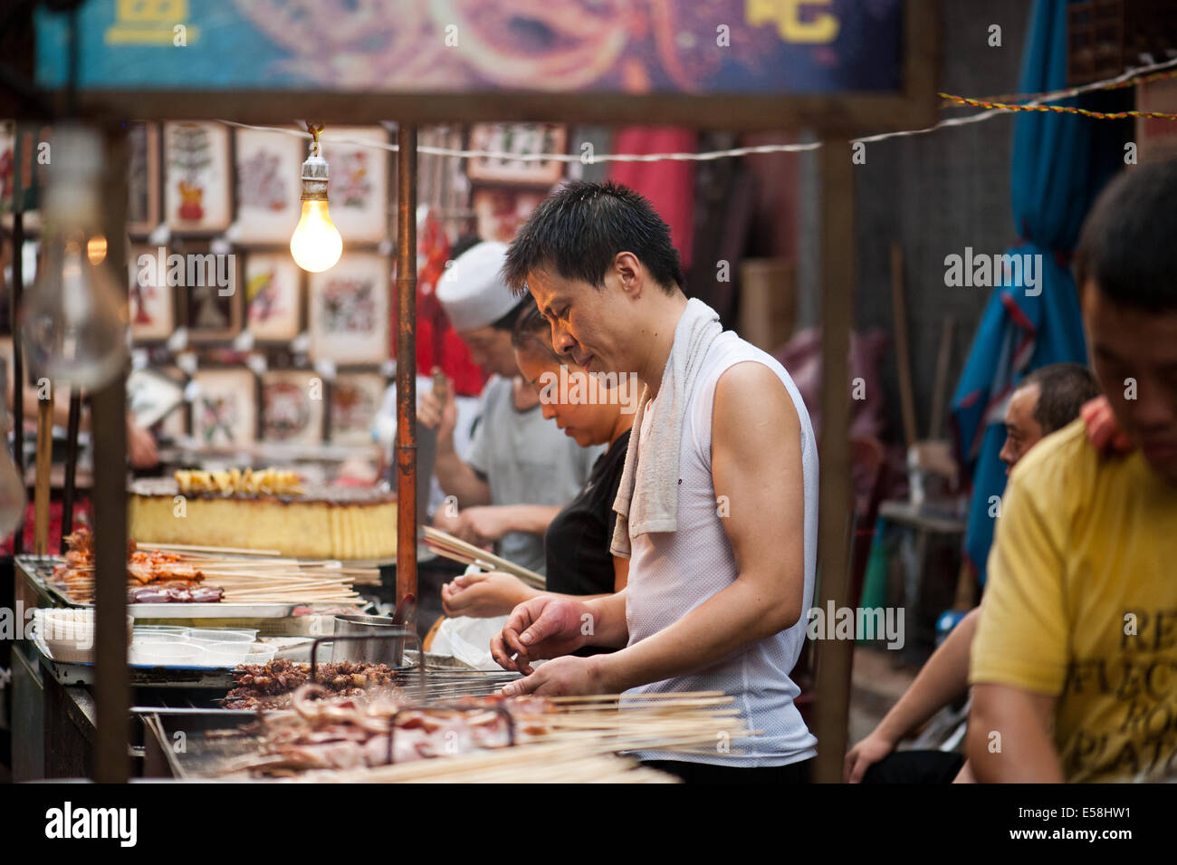Hui man people muslim muslims hi-res stock photography and images - Alamy