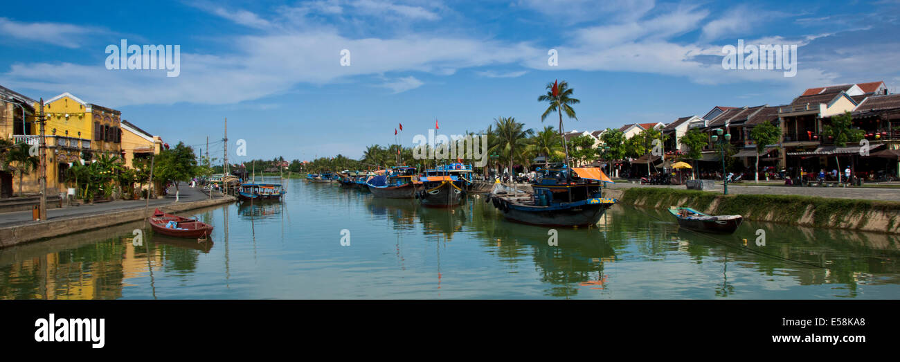 Thu Bon River in Hoi An Stock Photo - Alamy