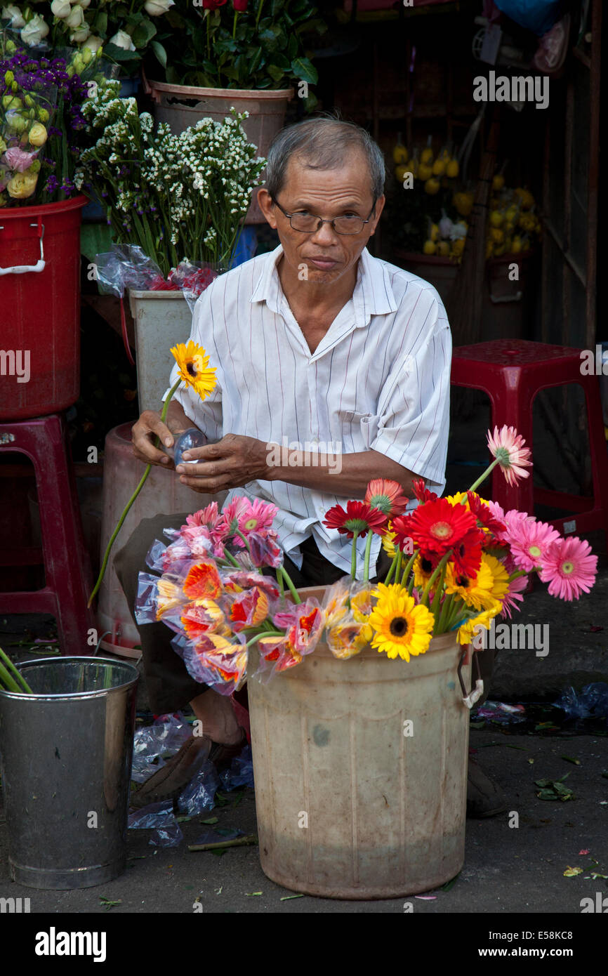 Man hoi hi-res stock photography and images - Alamy