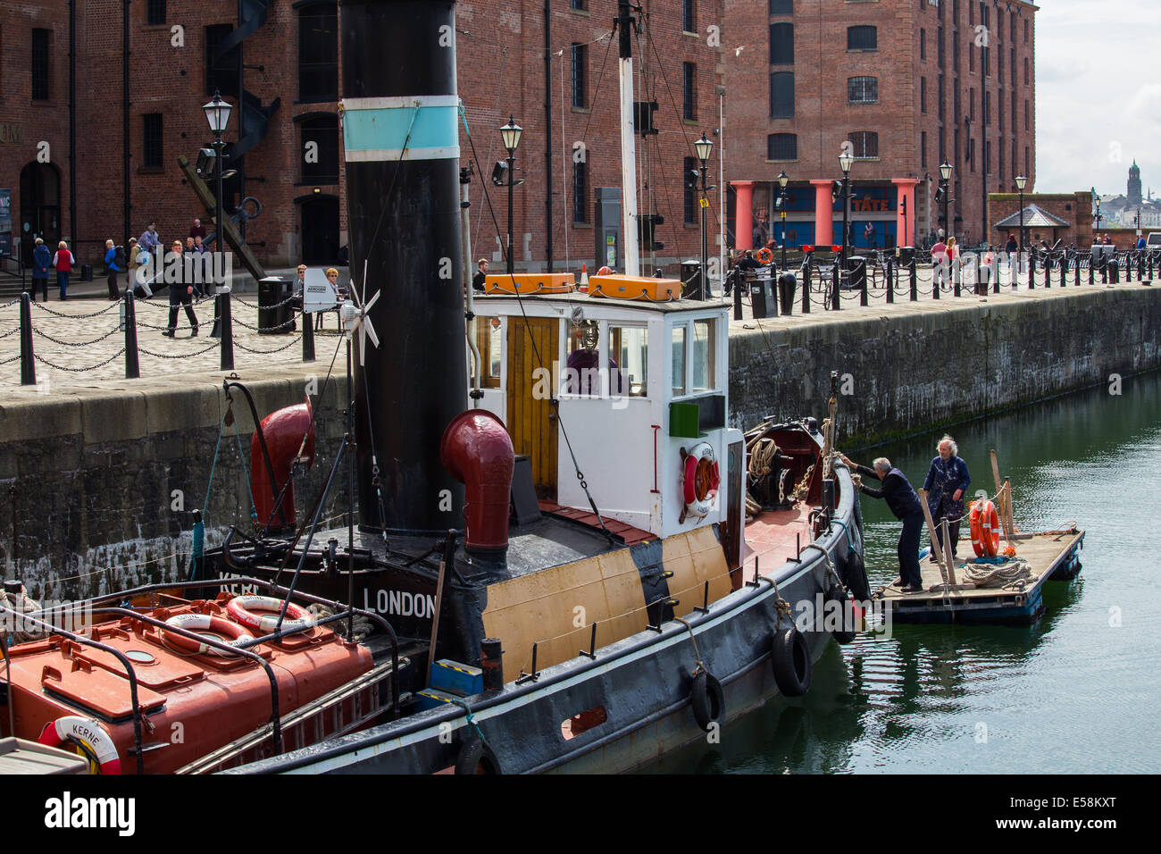 Liverpool Merseyside Tug High Resolution Stock Photography and Images ...