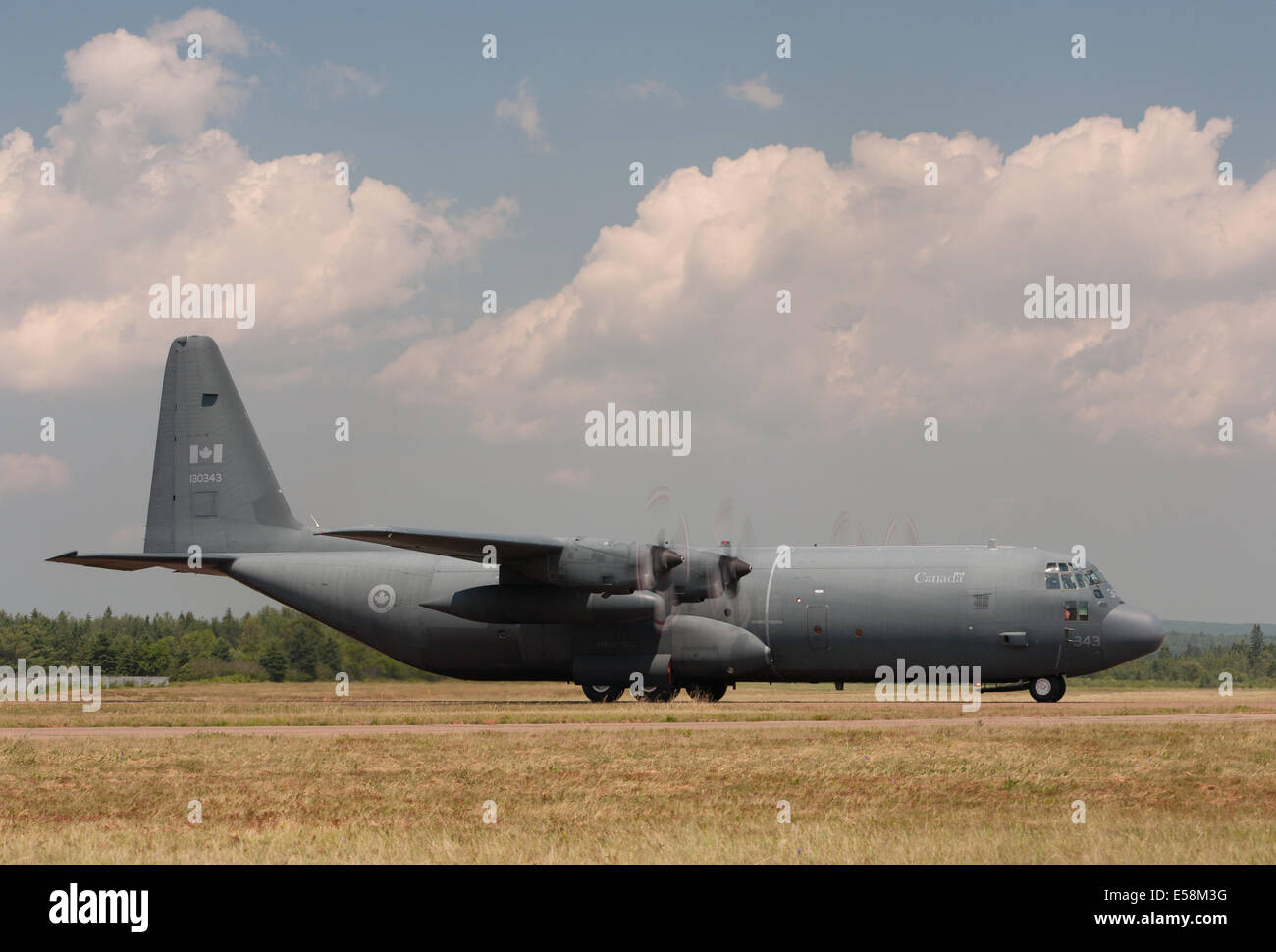 C 130 hercules engine hi-res stock photography and images - Alamy