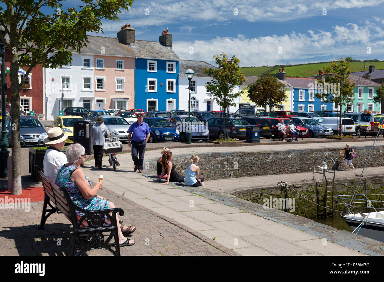 Aberaeron hi-res stock photography and images - Alamy