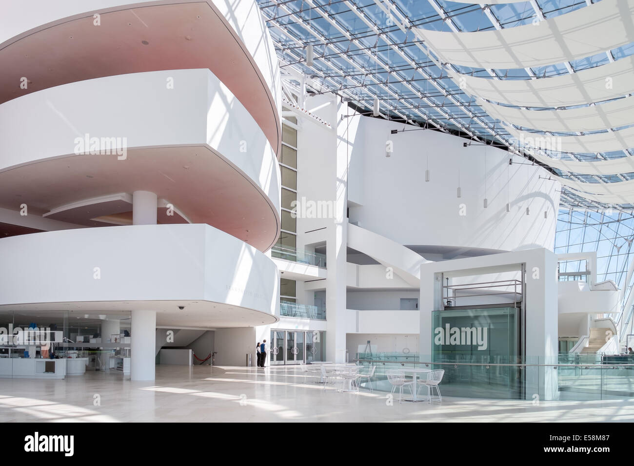 Architectural Interior image of the Kauffman Center for the Performing ...