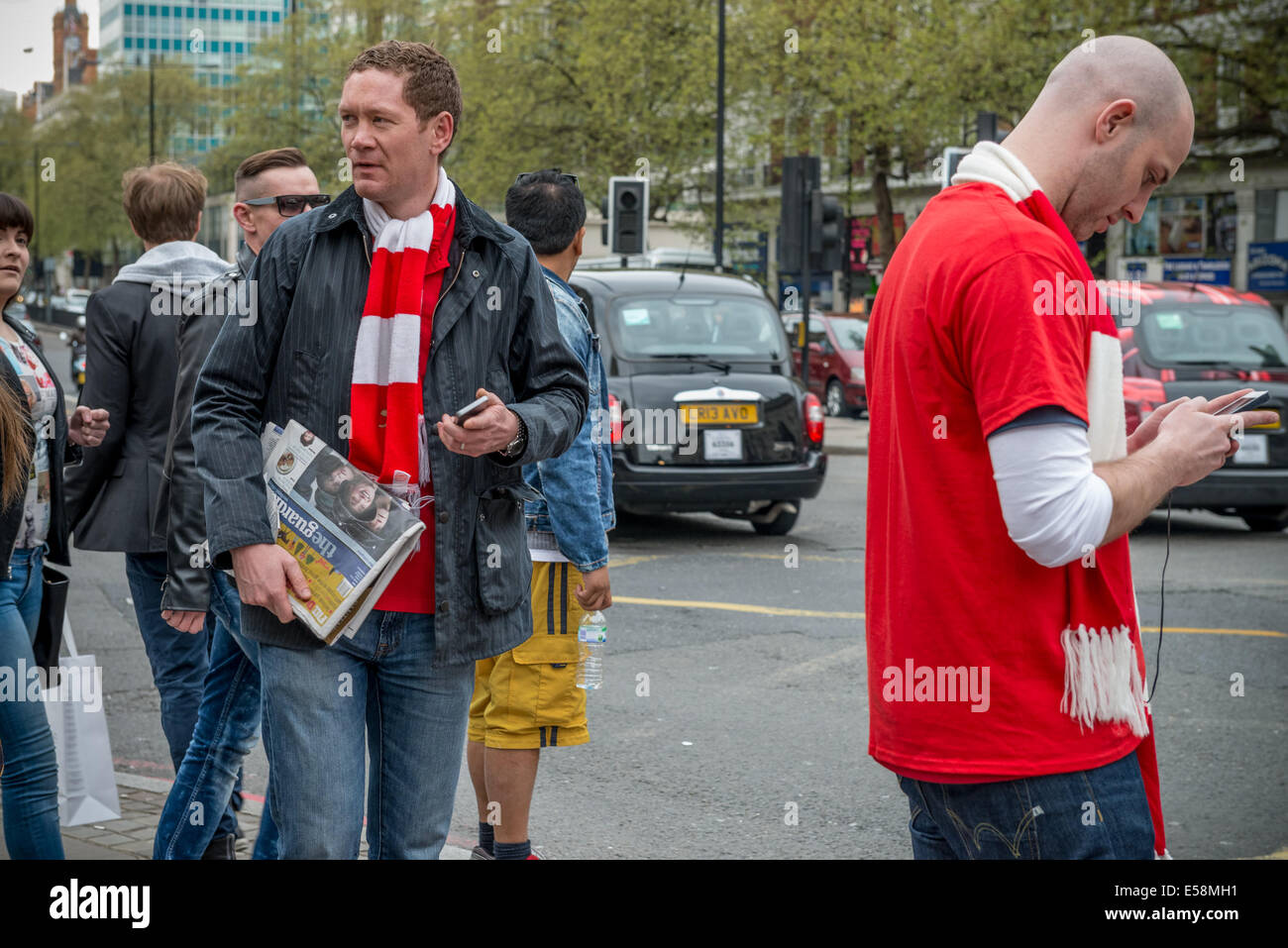 Arsenal fans london hi-res stock photography and images - Alamy