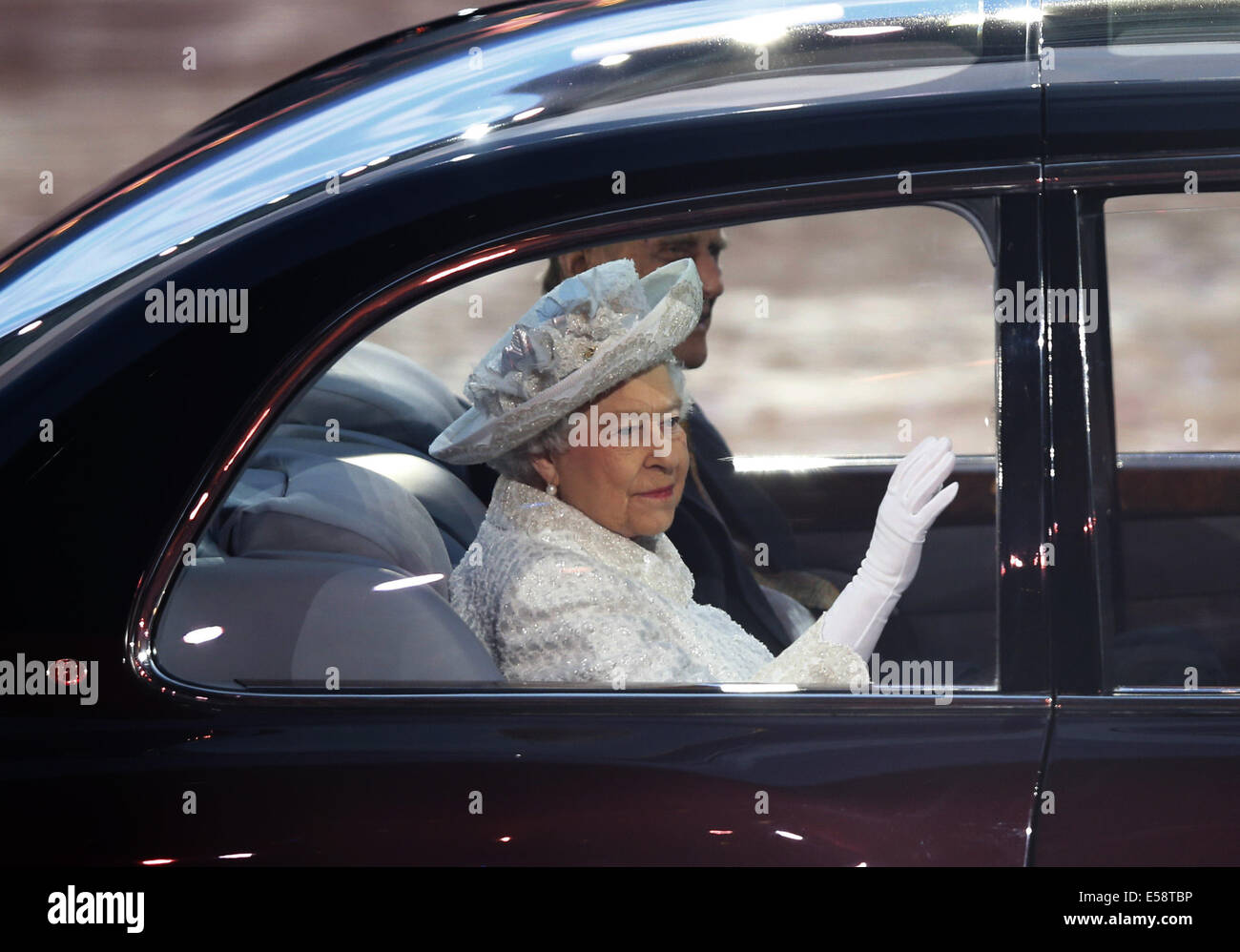 Queen elizabeth commonwealth games hi-res stock photography and images ...