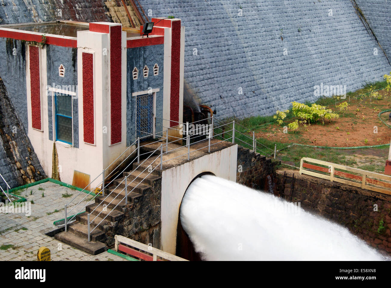 Neyyar dam , Spillway Water flowing at Concrete gravity dam at ...
