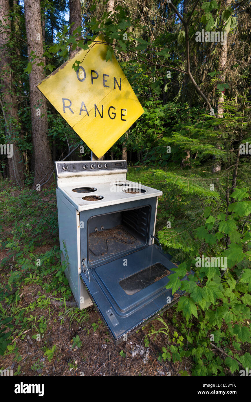 Range road sign hi-res stock photography and images - Alamy