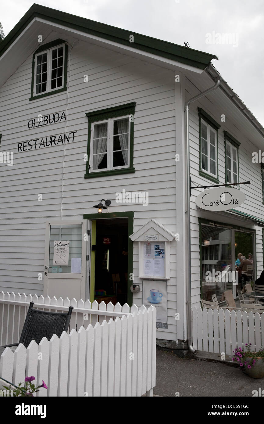 Geiranger norway cafe hi-res stock photography and images - Alamy