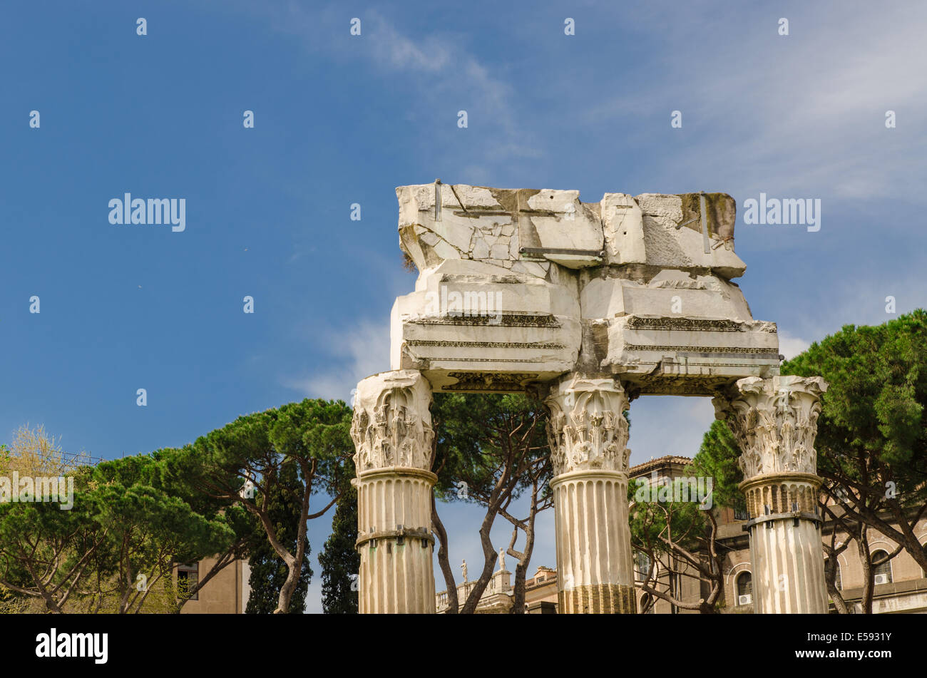 roman column, Rome, Italy Stock Photo - Alamy
