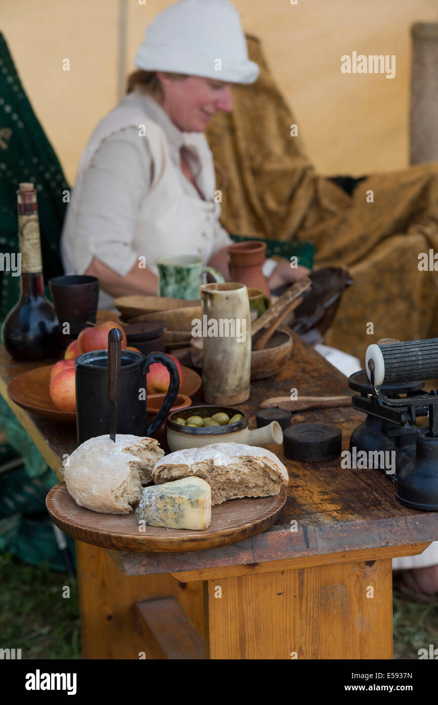 Cheese making medieval hi-res stock photography and images - Alamy
