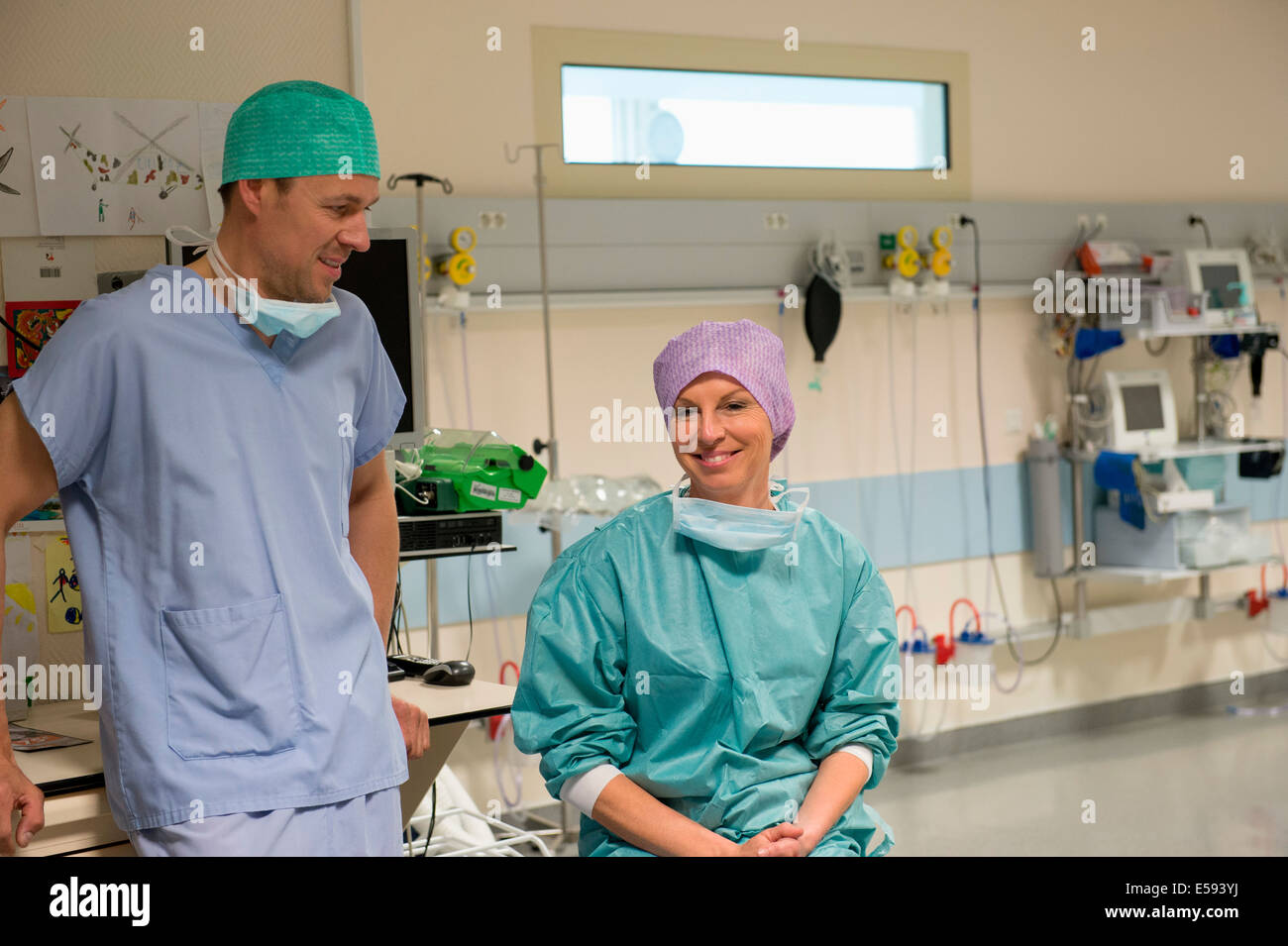 Hospital recovery hi-res stock photography and images - Alamy