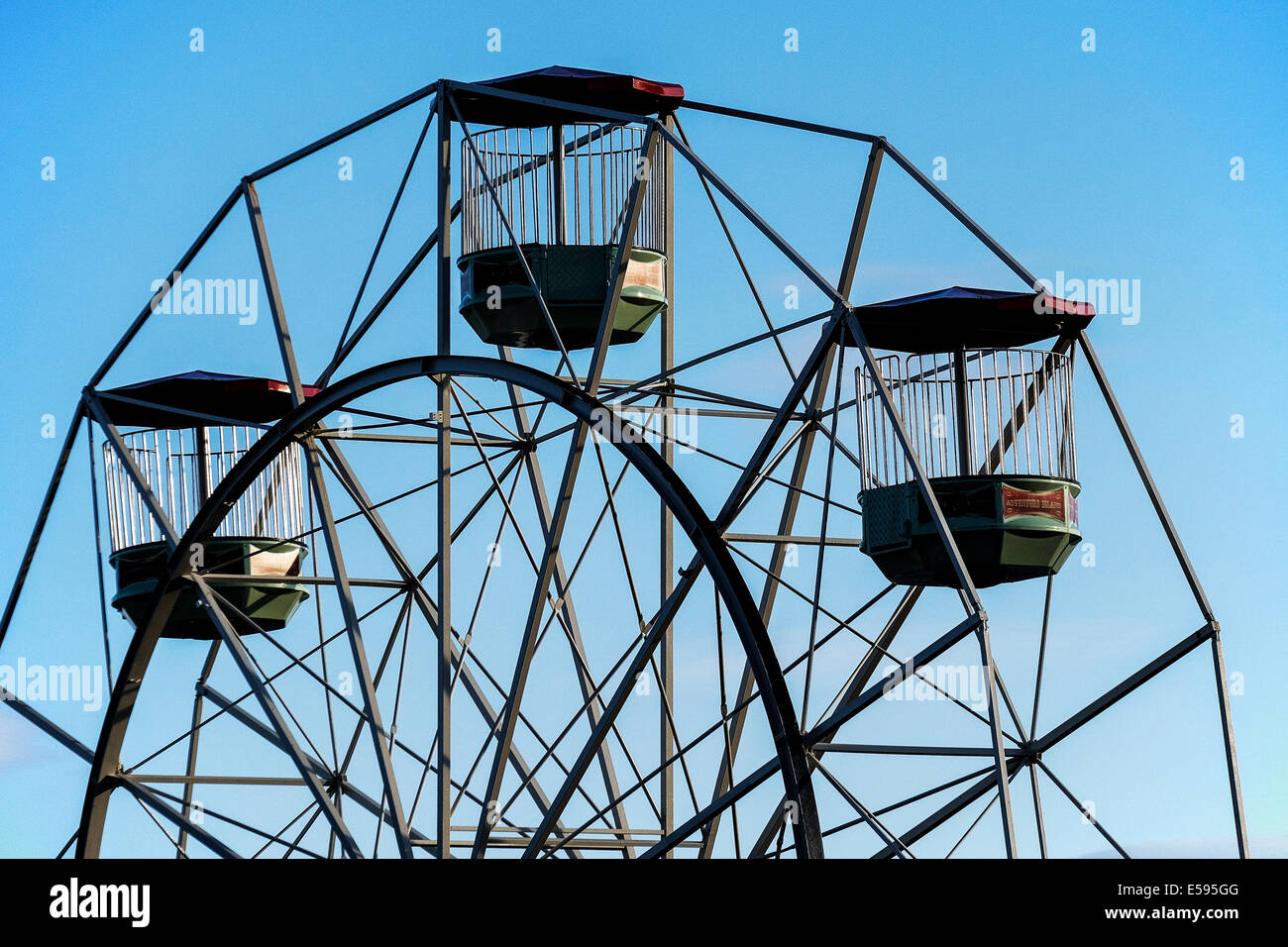 A ferris wheel in a fairground Stock Photo - Alamy