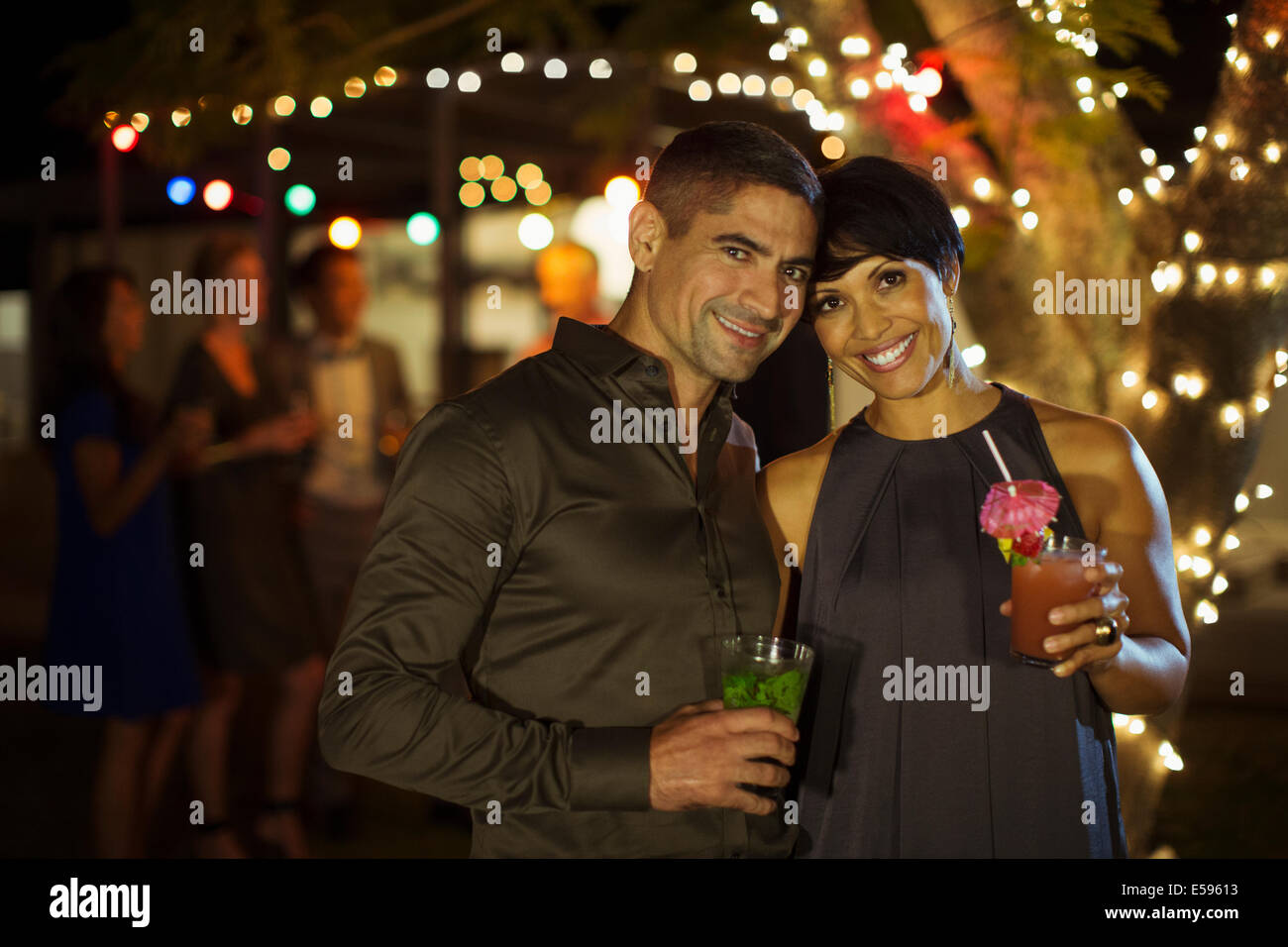 Cocktail party hi-res stock photography and images - Alamy