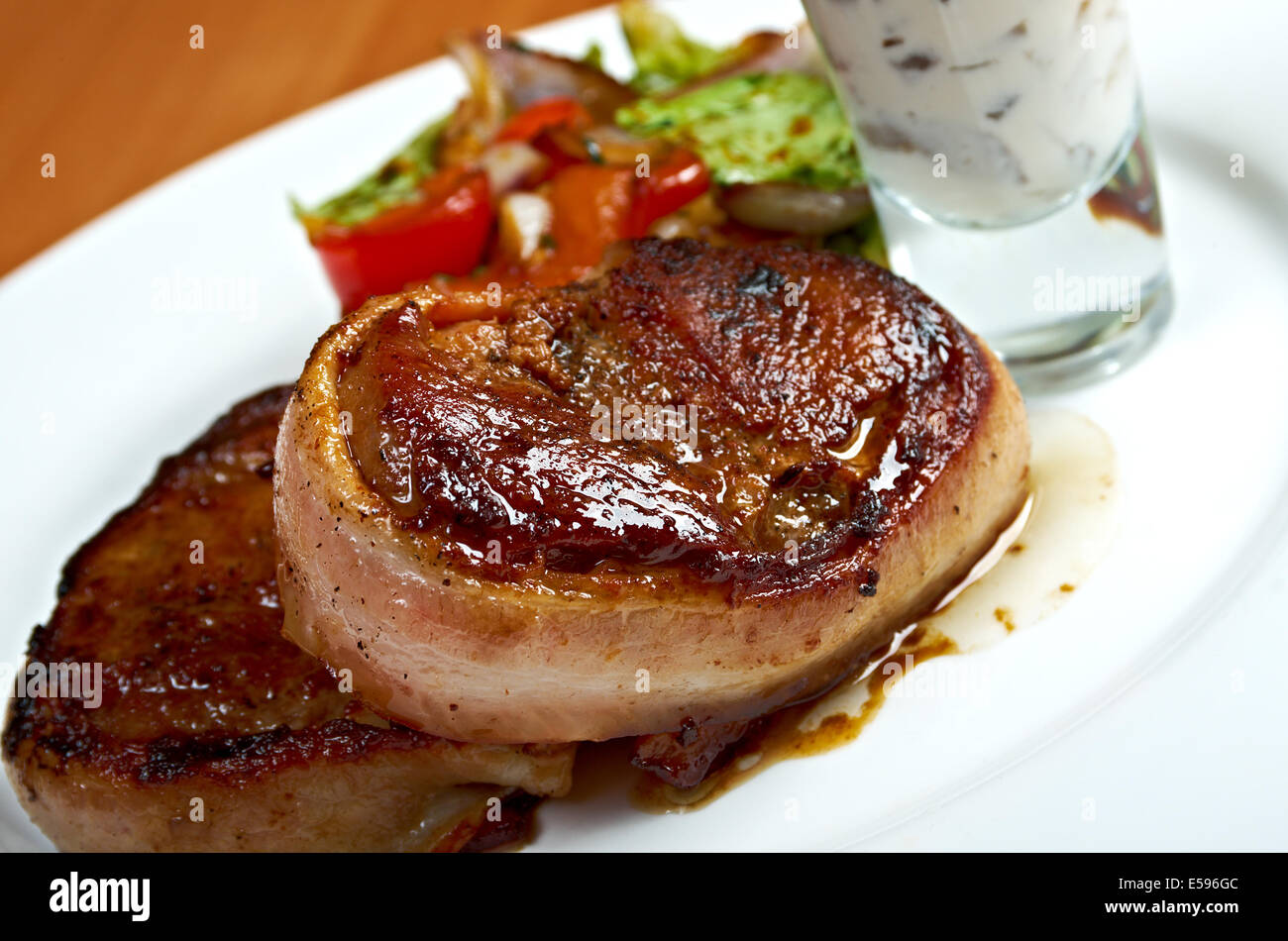 grilled beef fillet medallion with sauce Stock Photo - Alamy