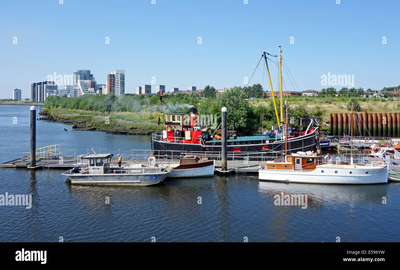 Clyde puffer hi-res stock photography and images - Alamy