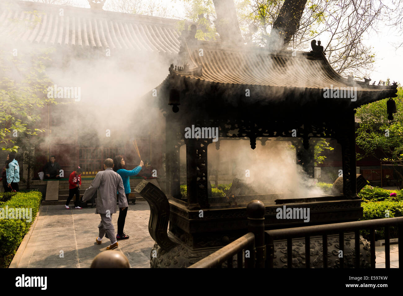 Guangji temple hi-res stock photography and images - Alamy