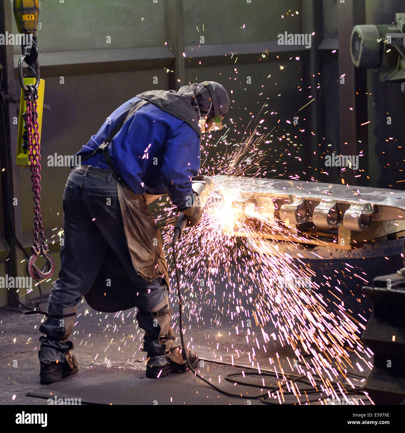 Deburring hi-res stock photography and images - Alamy
