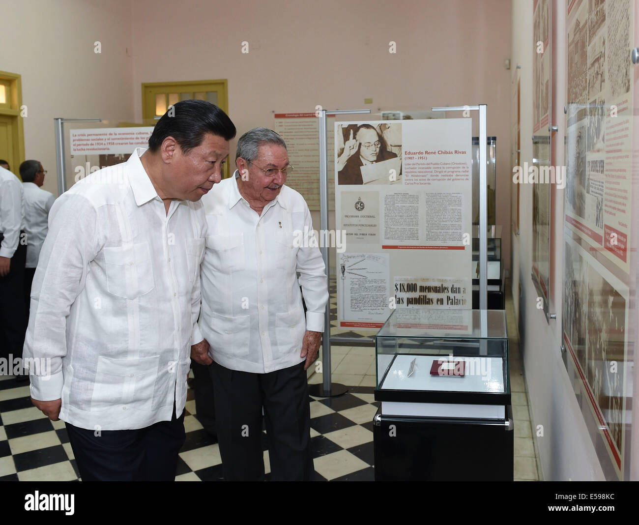 Former cuban leader fidel castro hi-res stock photography and images ...