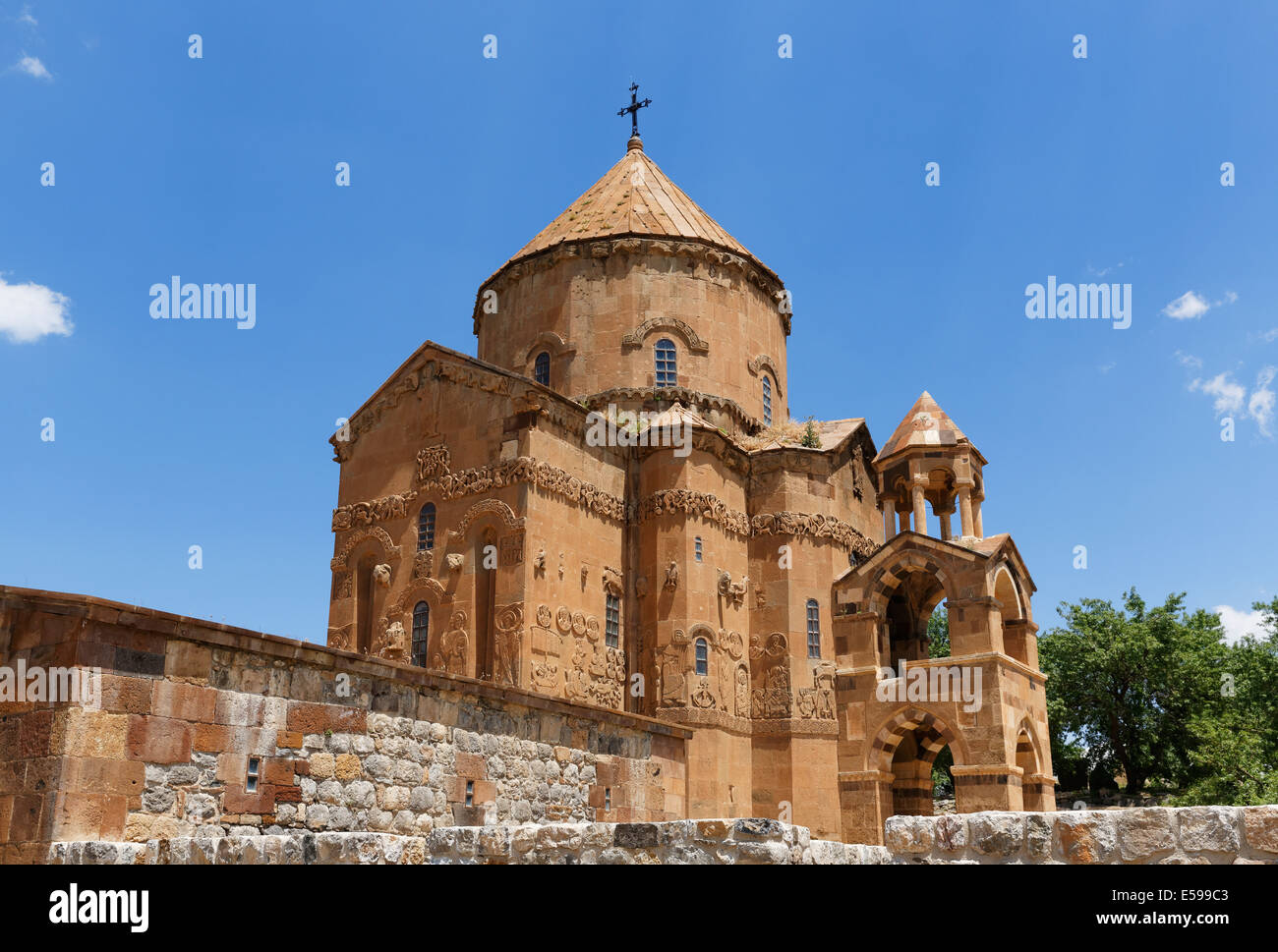 Church holy cross blue hi-res stock photography and images - Alamy