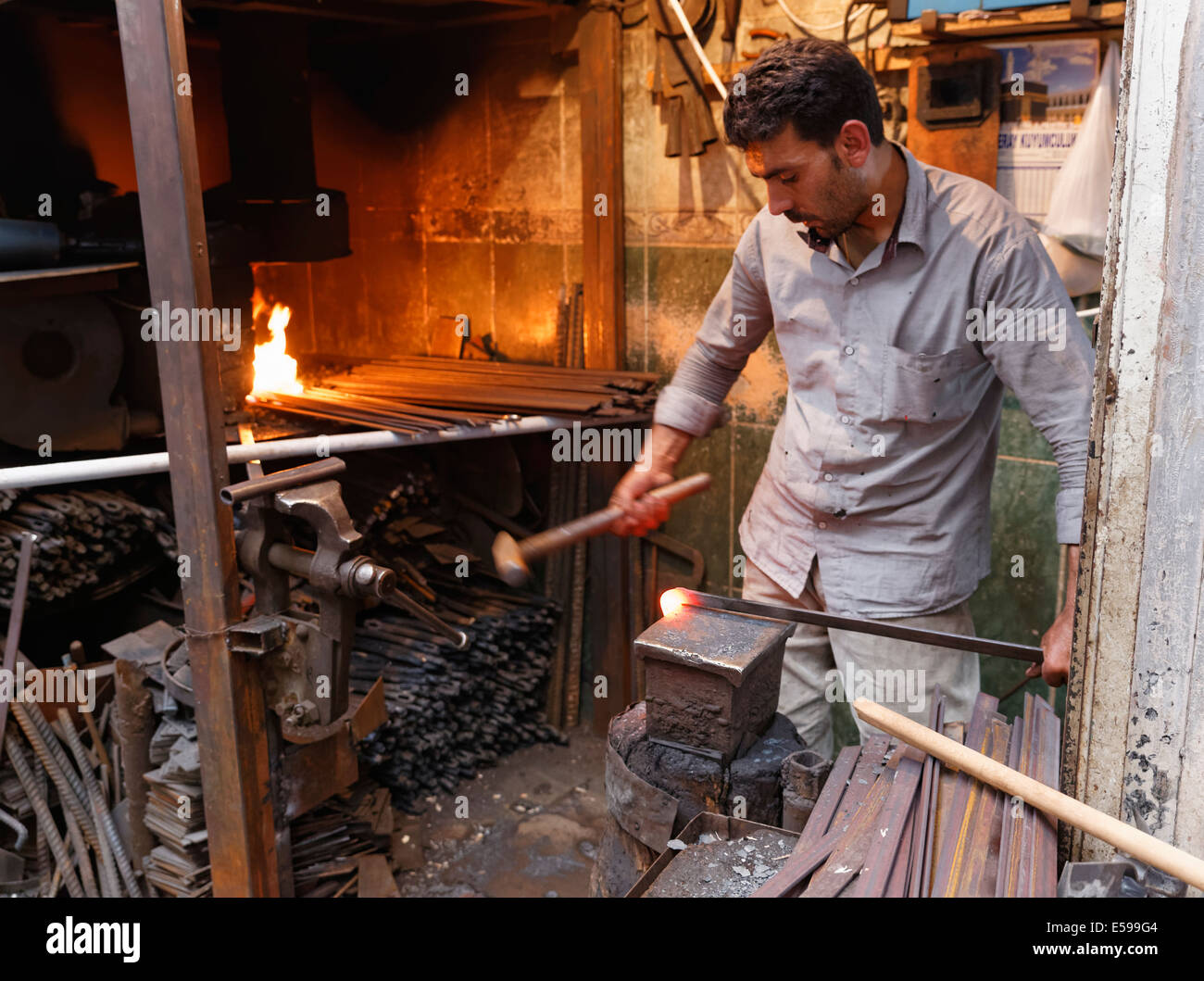 Smithy hi-res stock photography and images - Alamy