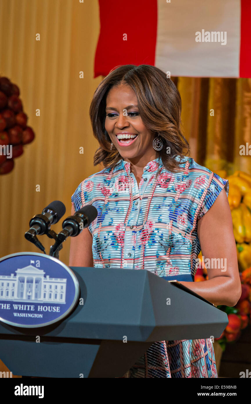 US First Lady First Lady Michelle Obama announces the winners of the ...