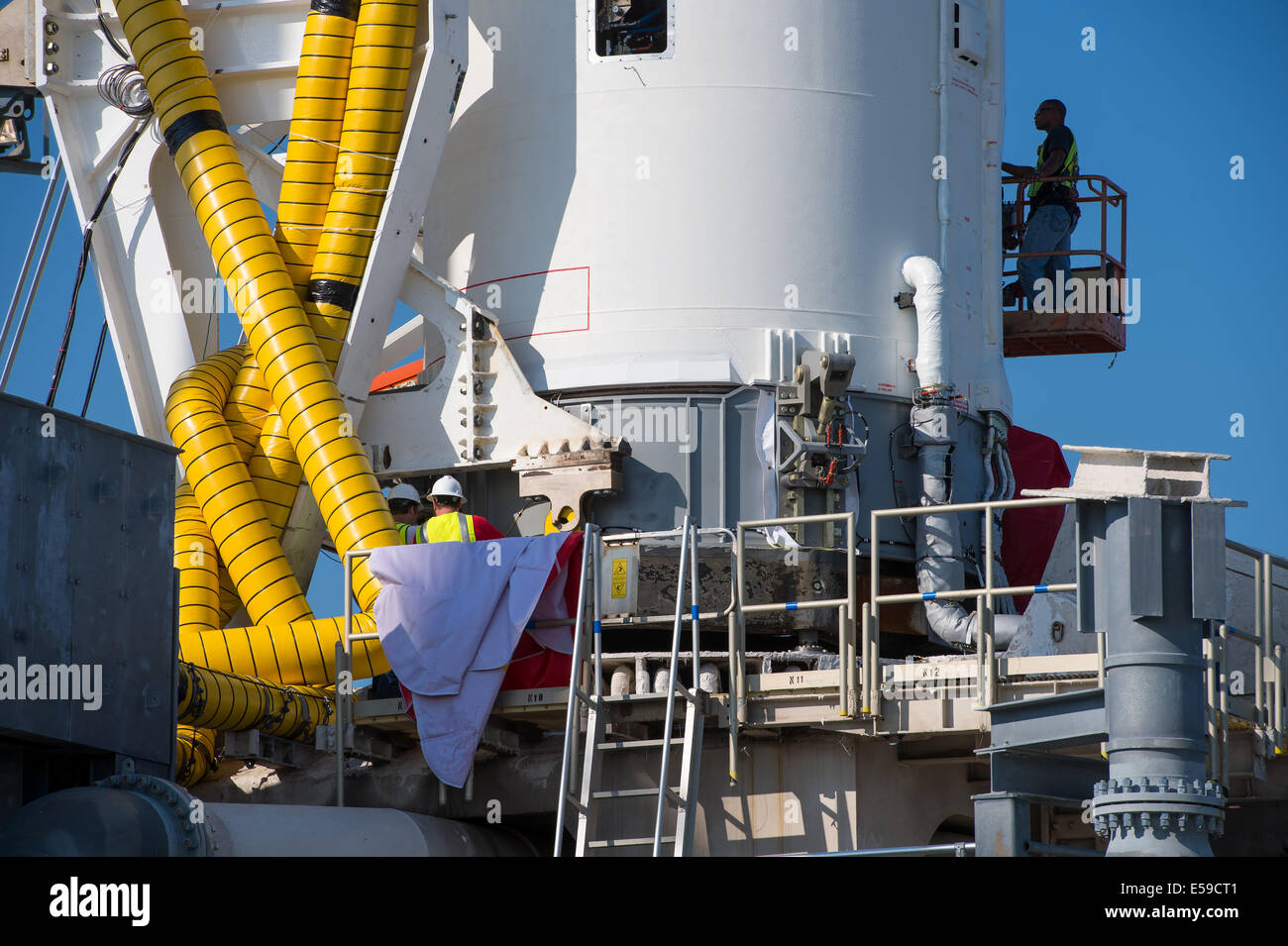 The Orbital Sciences Corporation Antares rocket, with the Cygnus ...