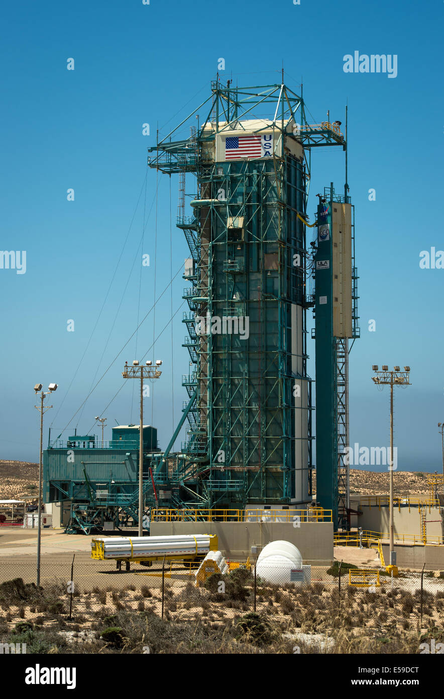 The United Launch Alliance Delta II rocket, carrying the OCO-2 ...