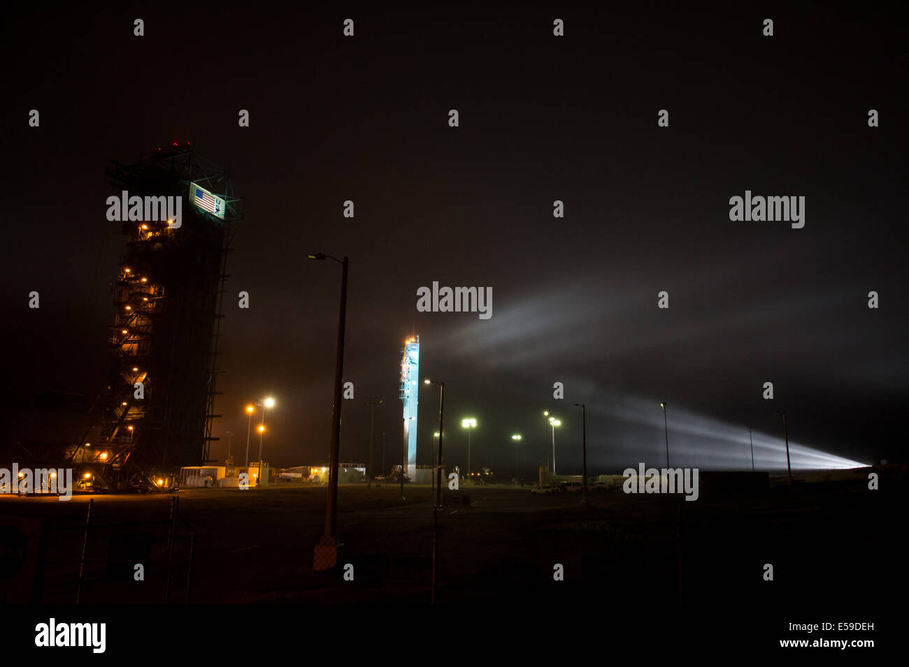 Rocket tower hi-res stock photography and images - Alamy