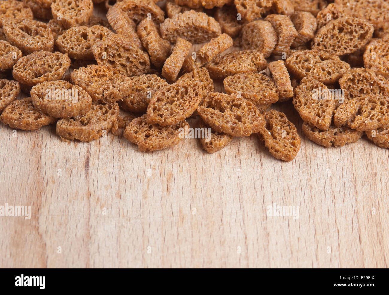 crackers pieces of dried bread Stock Photo - Alamy