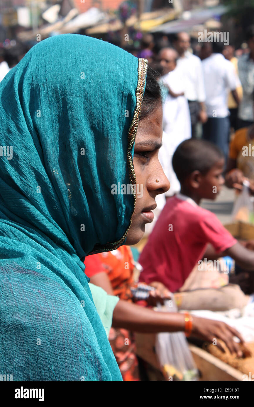 Sad indian girl hi-res stock photography and images - Alamy