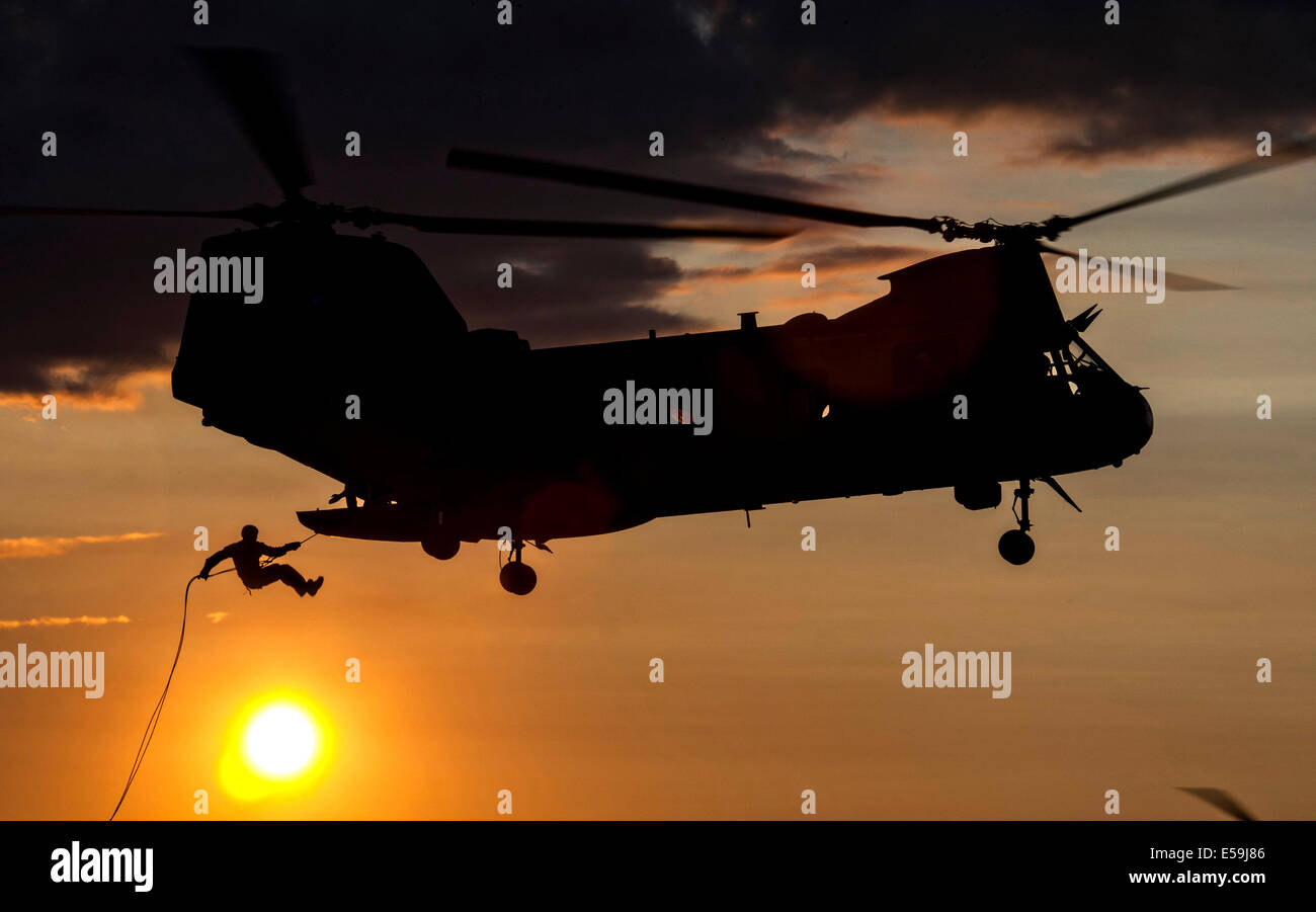 A U.S. Marine commando with the 4th Reconnaissance Battalion is ...