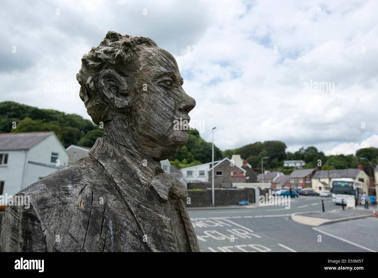 Sculpture of Welsh Poet Dylan Thomas in Laugharne, Wales Stock Photo ...