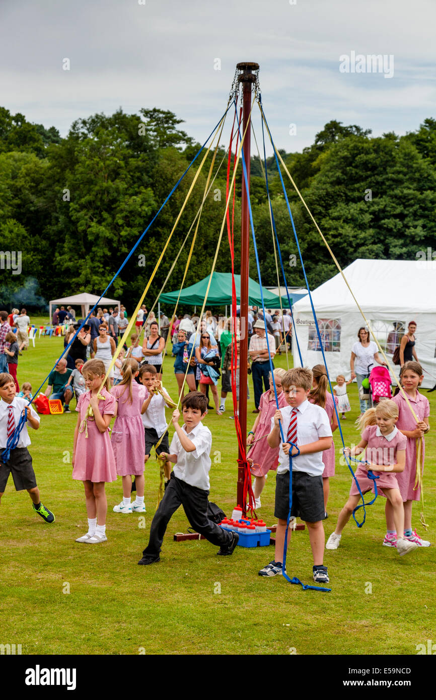 Maypole Dancing, Withyham Village Fete, Sussex, England Stock Photo - Alamy