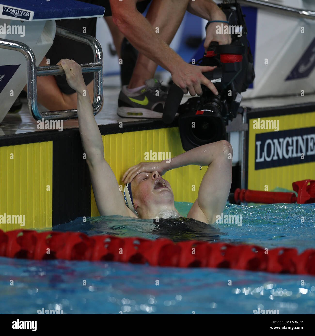 HANNAH MILEY WINS GOLD 400 INDIVIDUAL MEDLEY TOLLCROSS SWIMMING CENTRE ...
