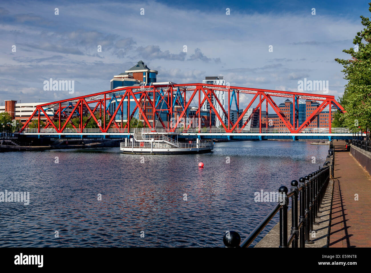 Red Iron Footbridge, Salford Quays, Manchester, England Stock Photo - Alamy
