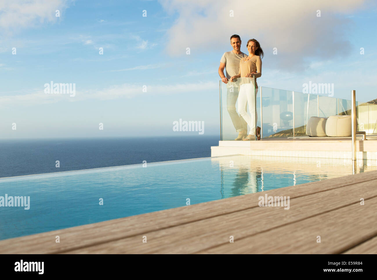 Couple modern love on hi-res stock photography and images - Alamy