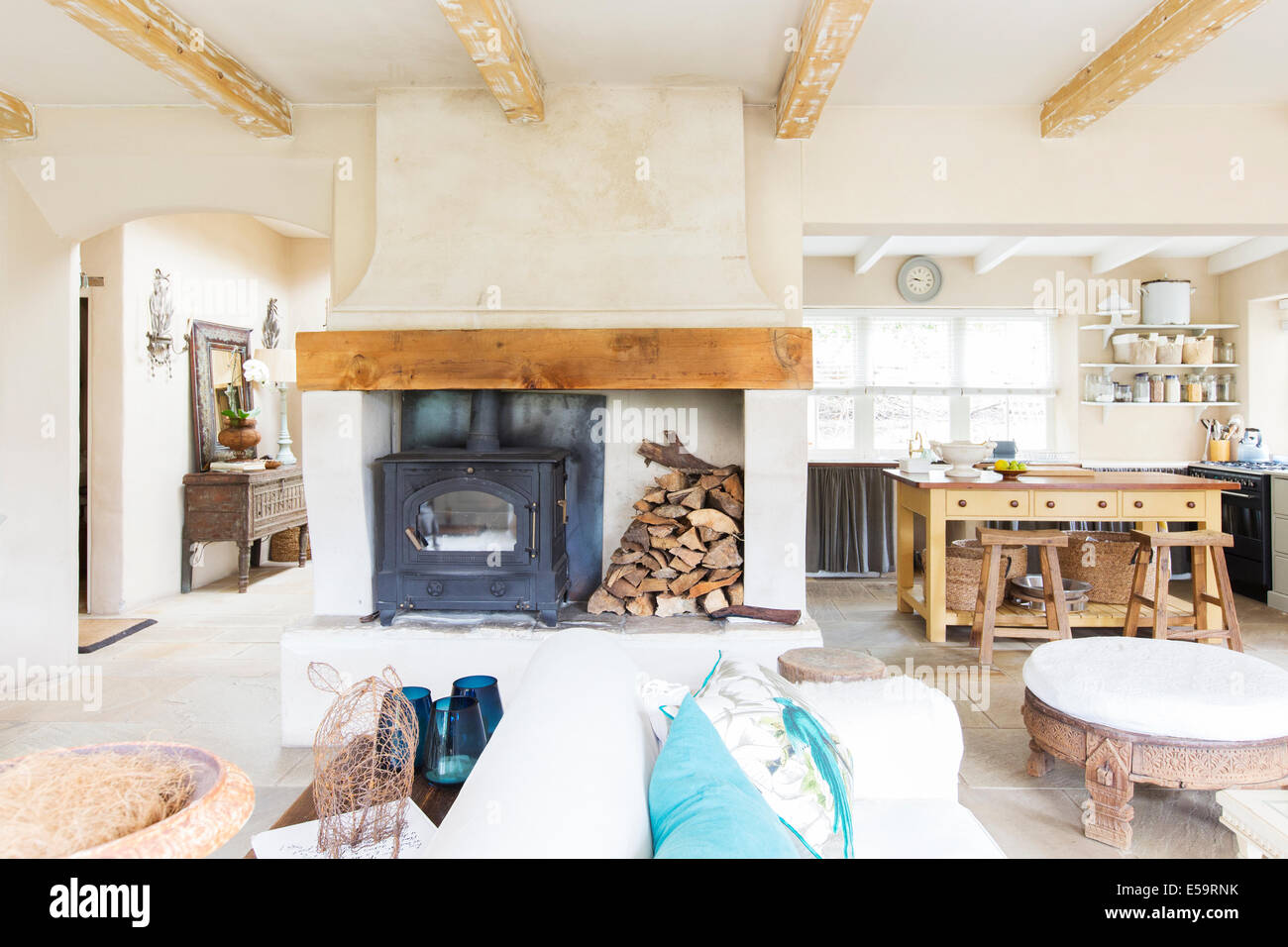 Rustic kitchen house hi-res stock photography and images - Alamy