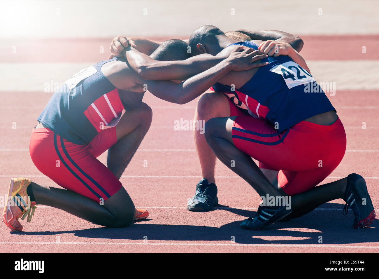 Running around track hi-res stock photography and images - Alamy