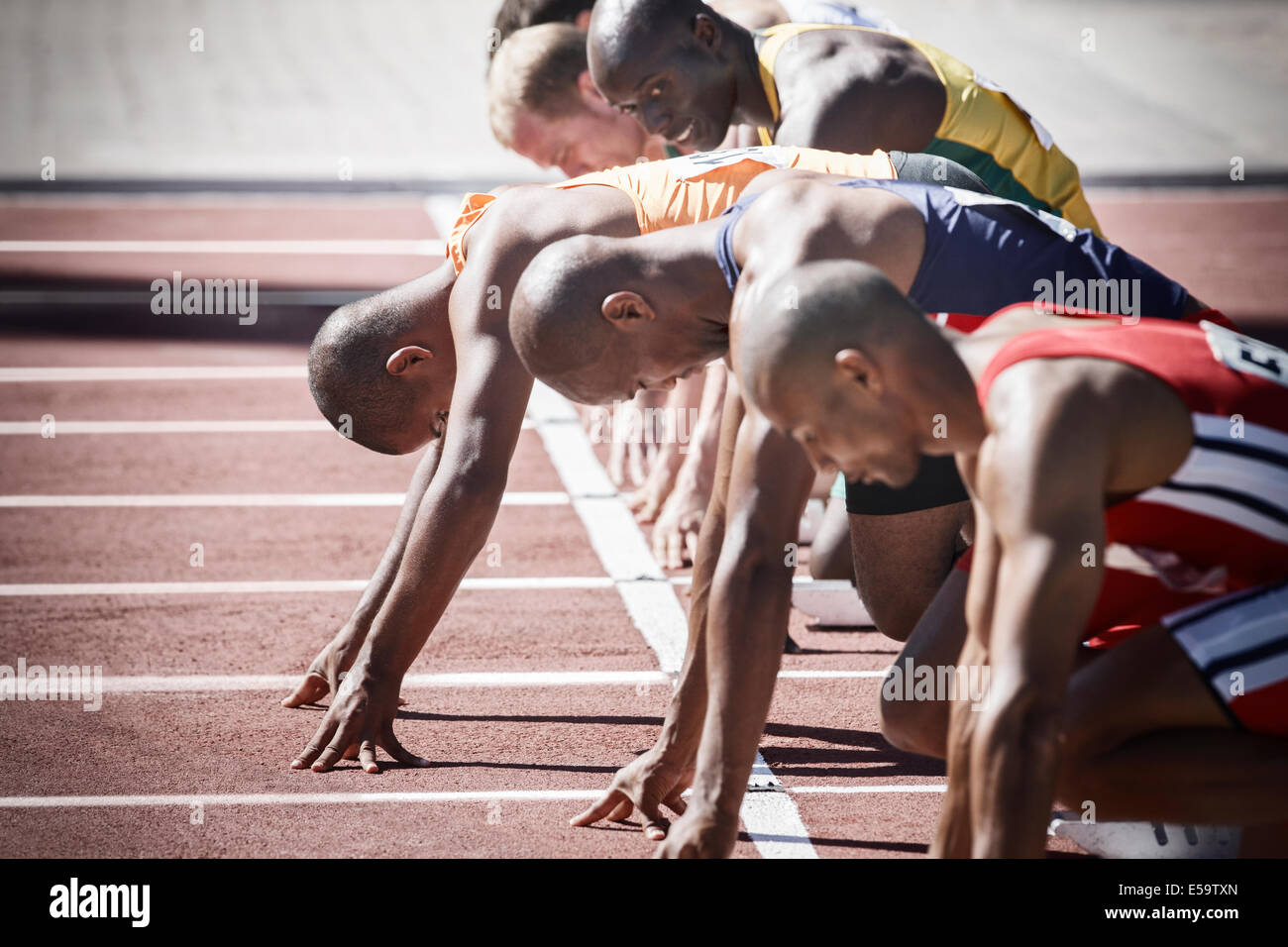 Runners starting line hi-res stock photography and images - Alamy