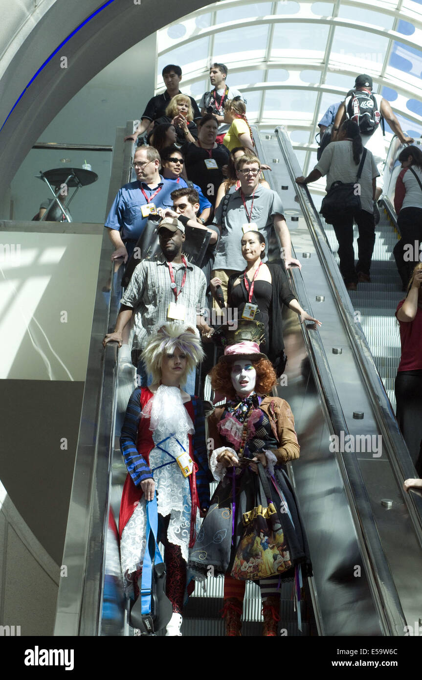 Forty thousand people hi-res stock photography and images - Alamy