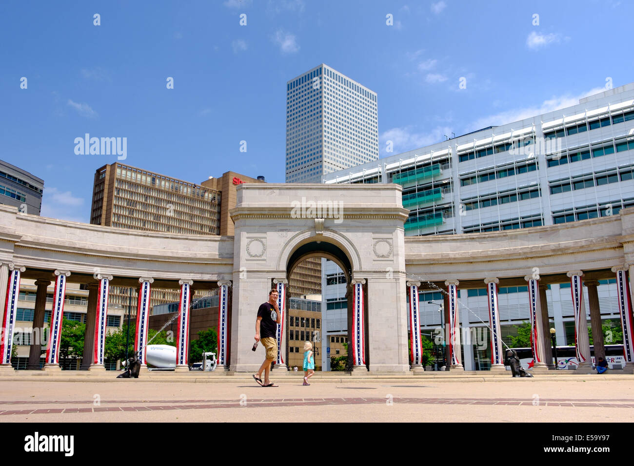 Stroll around park hi-res stock photography and images - Alamy