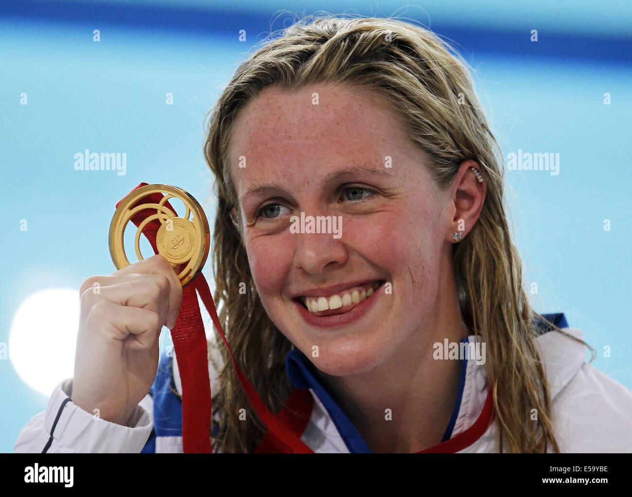 Hannah miley hi-res stock photography and images - Alamy