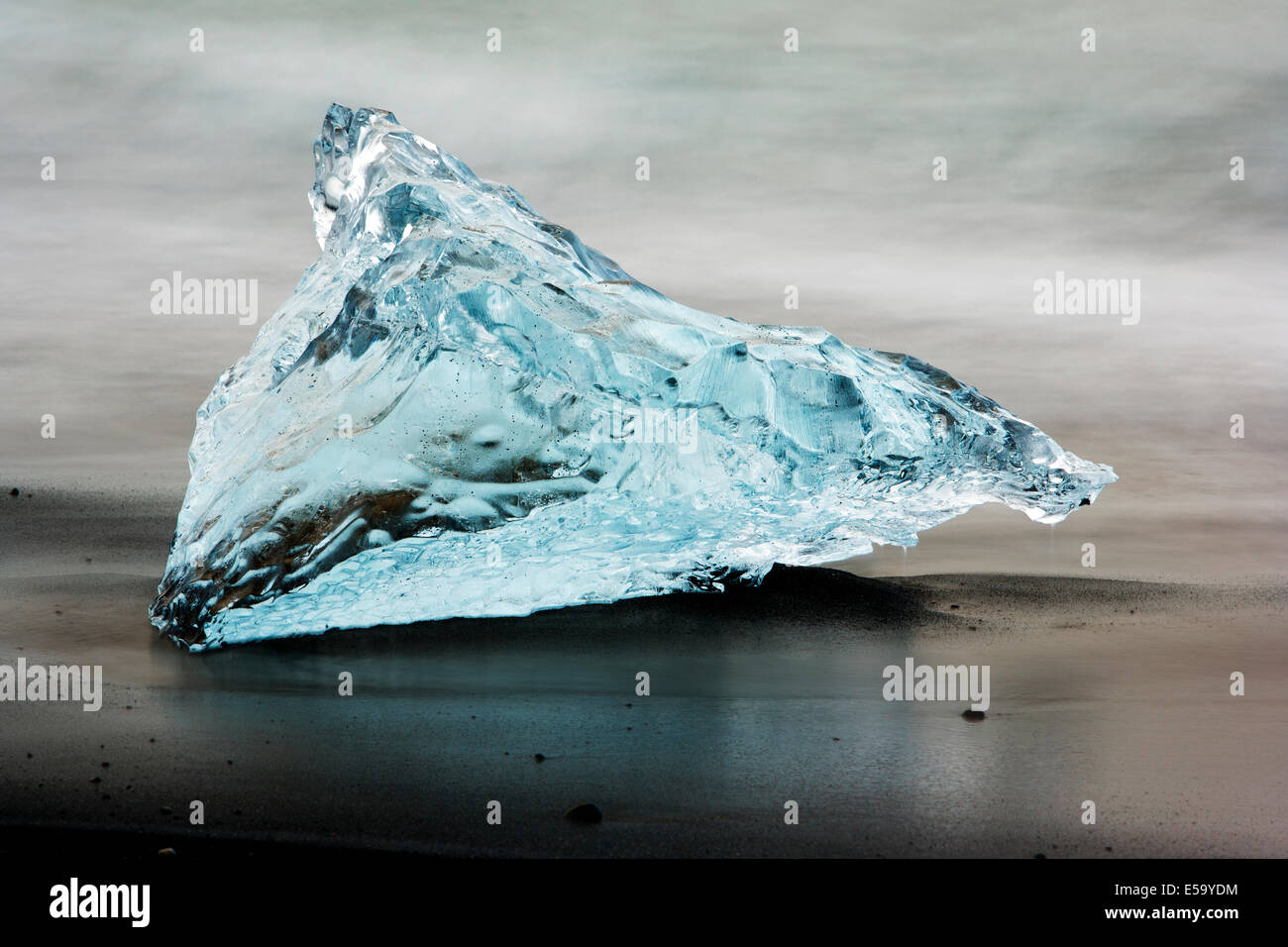Iceberg patterns hi-res stock photography and images - Alamy