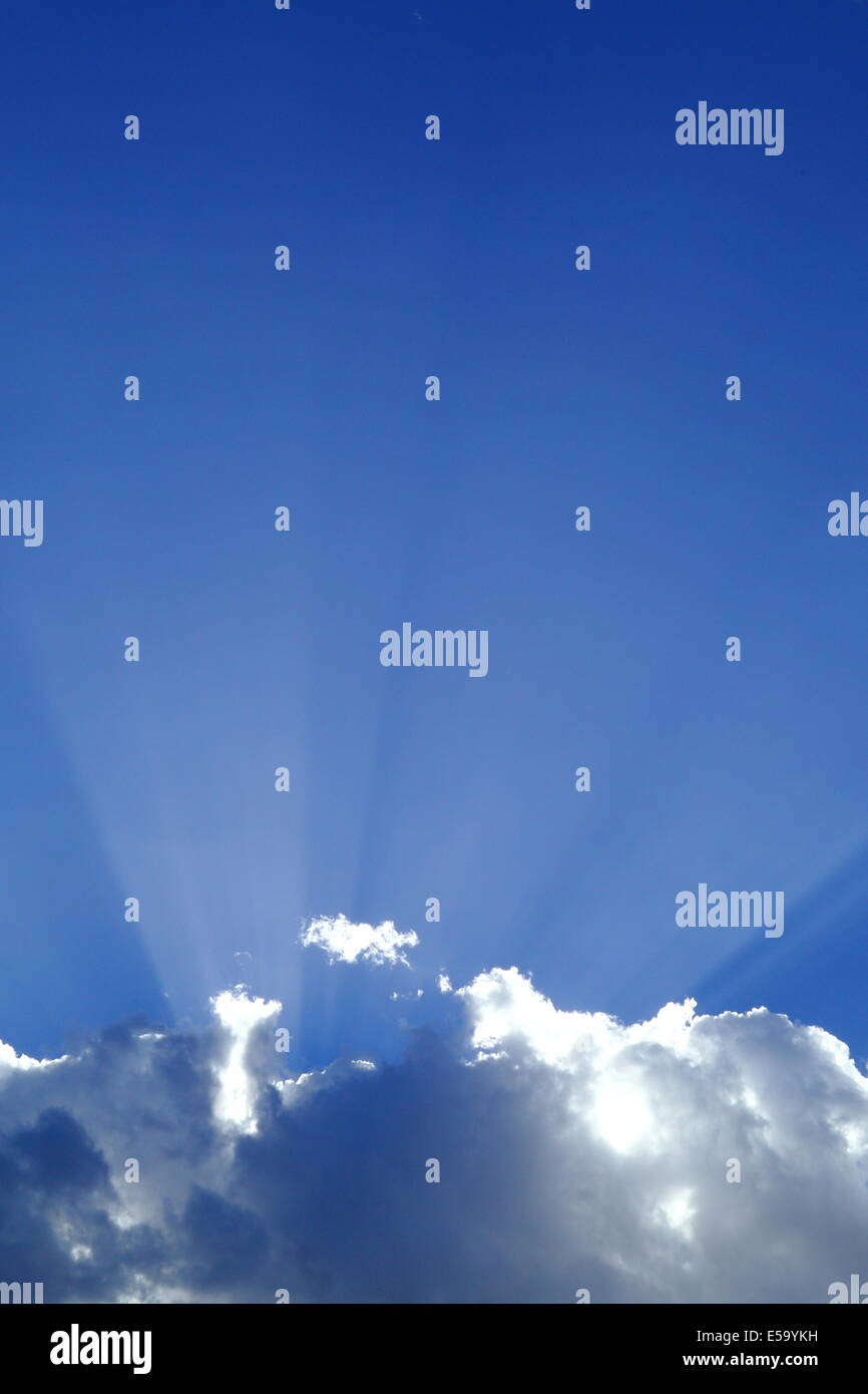 God beams hi-res stock photography and images - Alamy